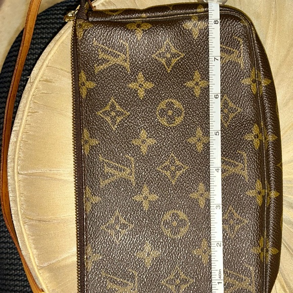 Louis Vuitton | Bags | Authentic Louis Vuitton Pochette Bag | Poshmark